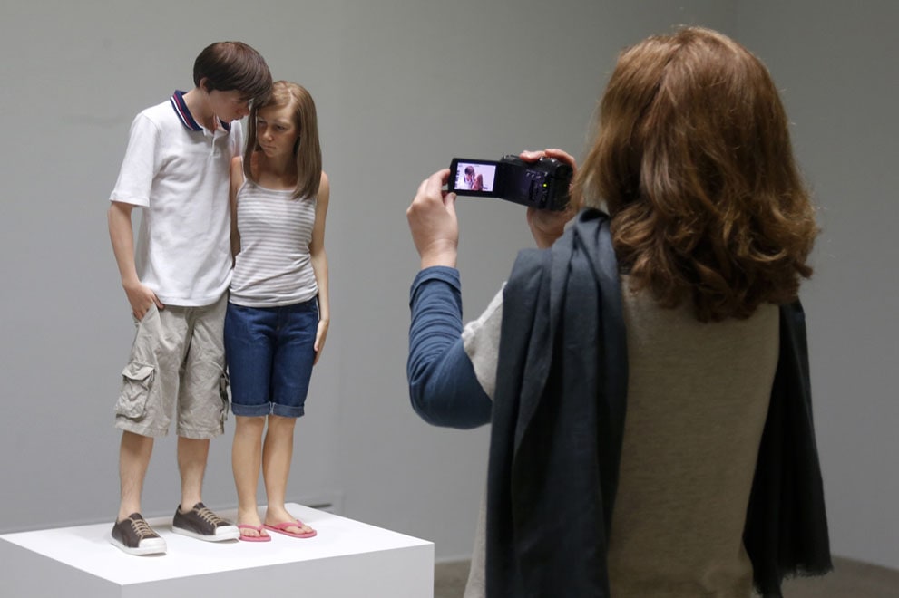 Mind-Boggling Hyper-realistic Sculptures By Ron Mueck | FREEYORK