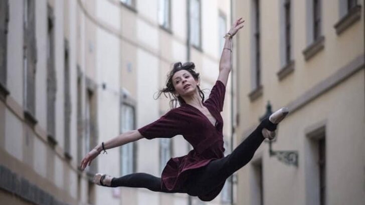 Photographer Captures Dancers In Gravity-Defying Poses | FREEYORK