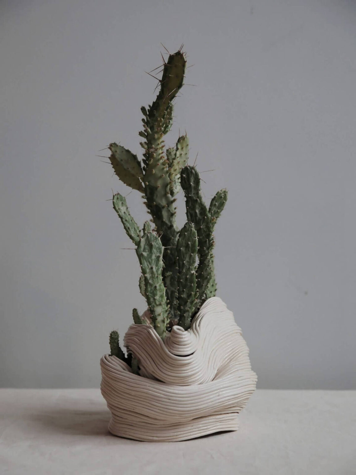 An Artist Creates Ceramic Sculptures That Mimic Machine Methods | FREEYORK