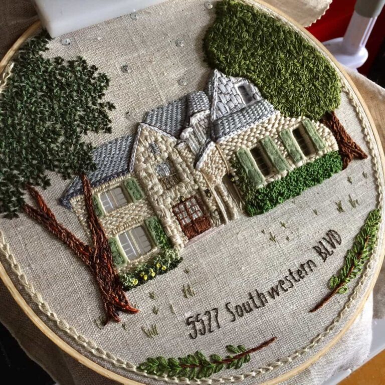An Artist Uses Stitches To Create Embroidery Family Homes | FREEYORK