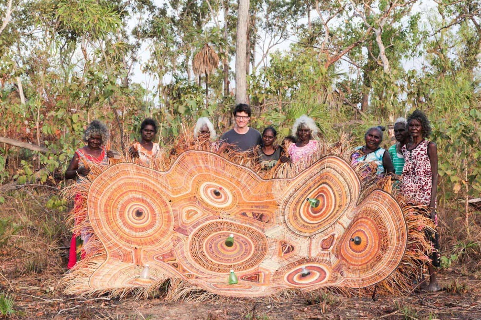 A Designer Cooperates With Aboriginal Craftspeople To Create Eco ...
