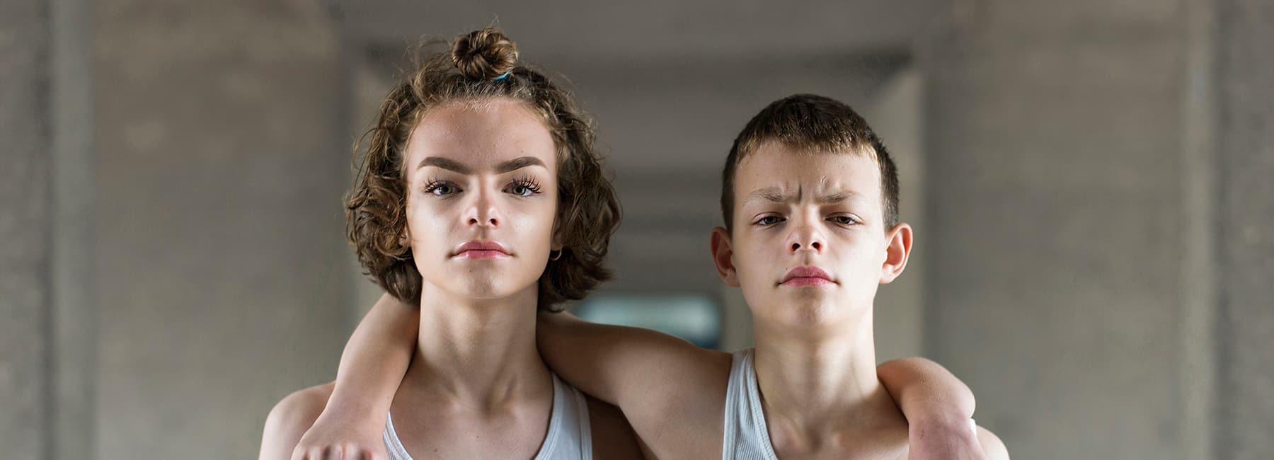 Peter Zelewski Photographs Of Identical Twins Explores How Alike They ...