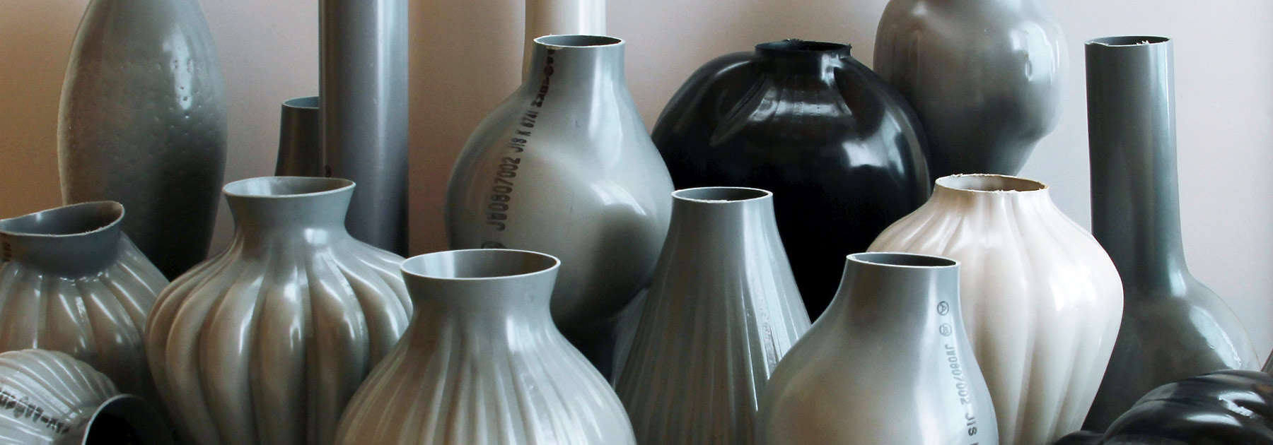 A Japanese Artist Transforms Plastic Pipes Into Hand-Blown Flower Vases ...