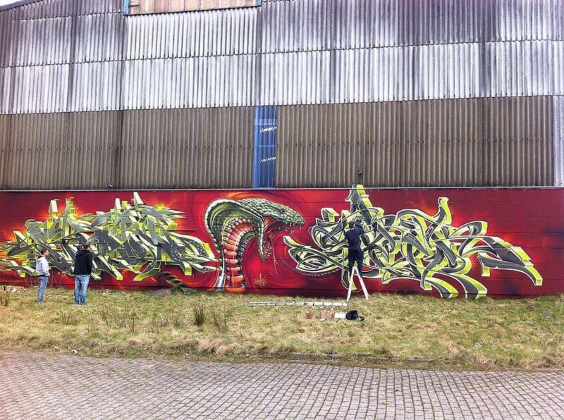 German Street Artist Merges Animals With Mechanical Elements | FREEYORK