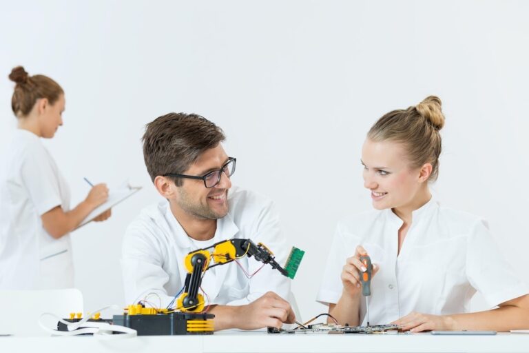 Can Humans And Robots Work Together To Achieve Maximum Effectiveness ...