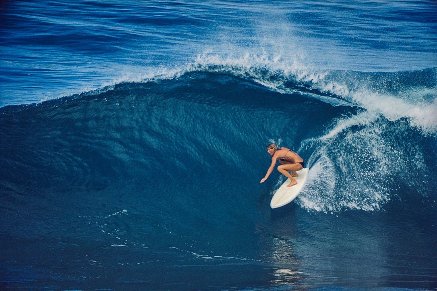 Legendary Photographer Jeff Divine Shows The Surf Culture Of The '70s ...