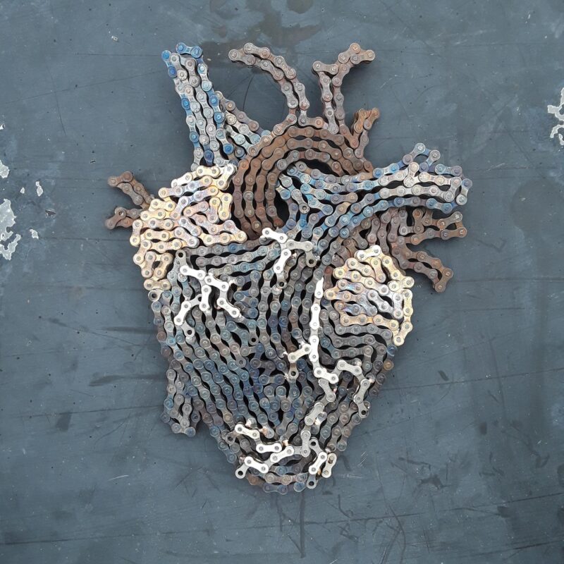Old Bike Chains Turned Into Metal Sculptures Inspired By Humans And ...