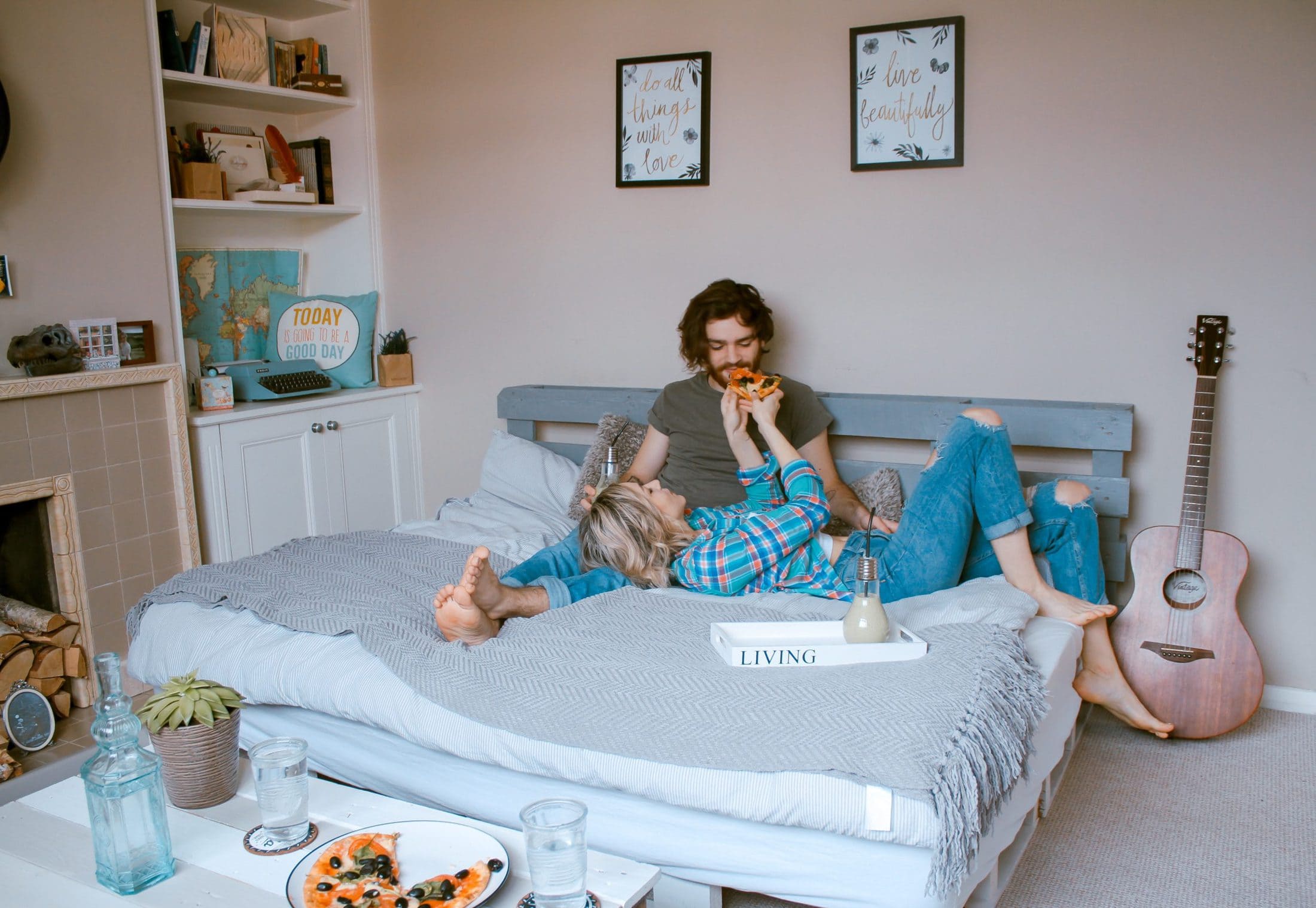 Settling Down: How To Know When It’s Time To Live Together | FREEYORK