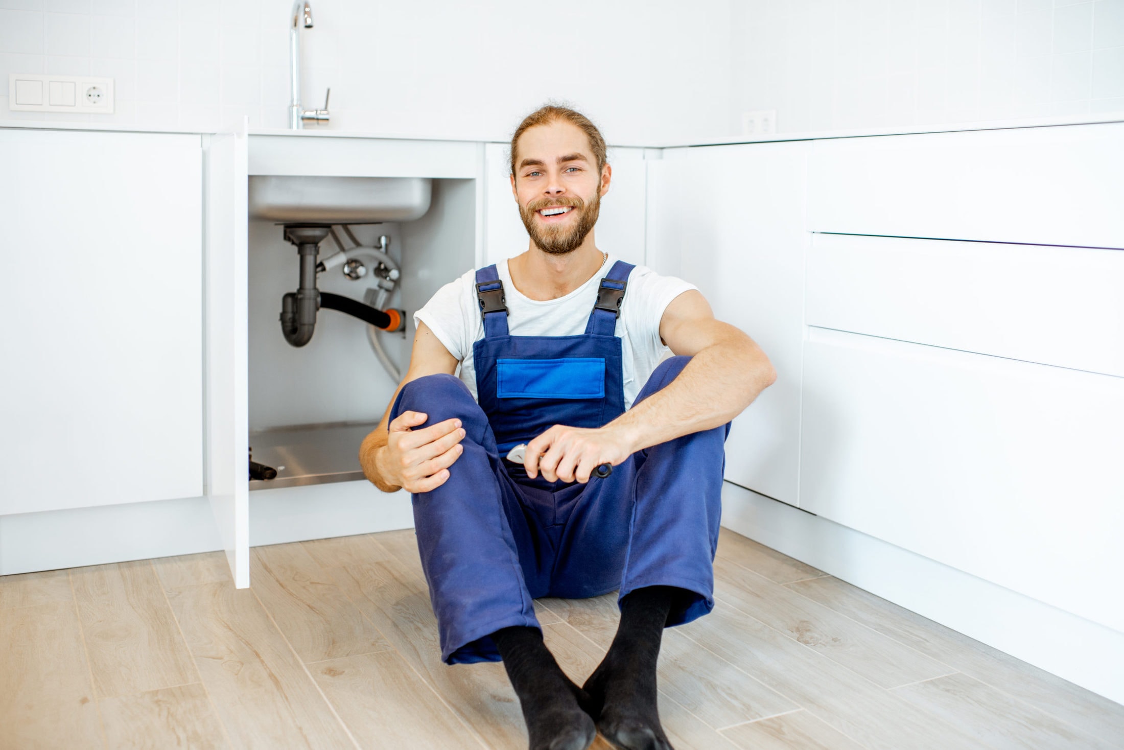 Five Reasons To Call A Local Plumber In Houston For A Clogged Drain ...