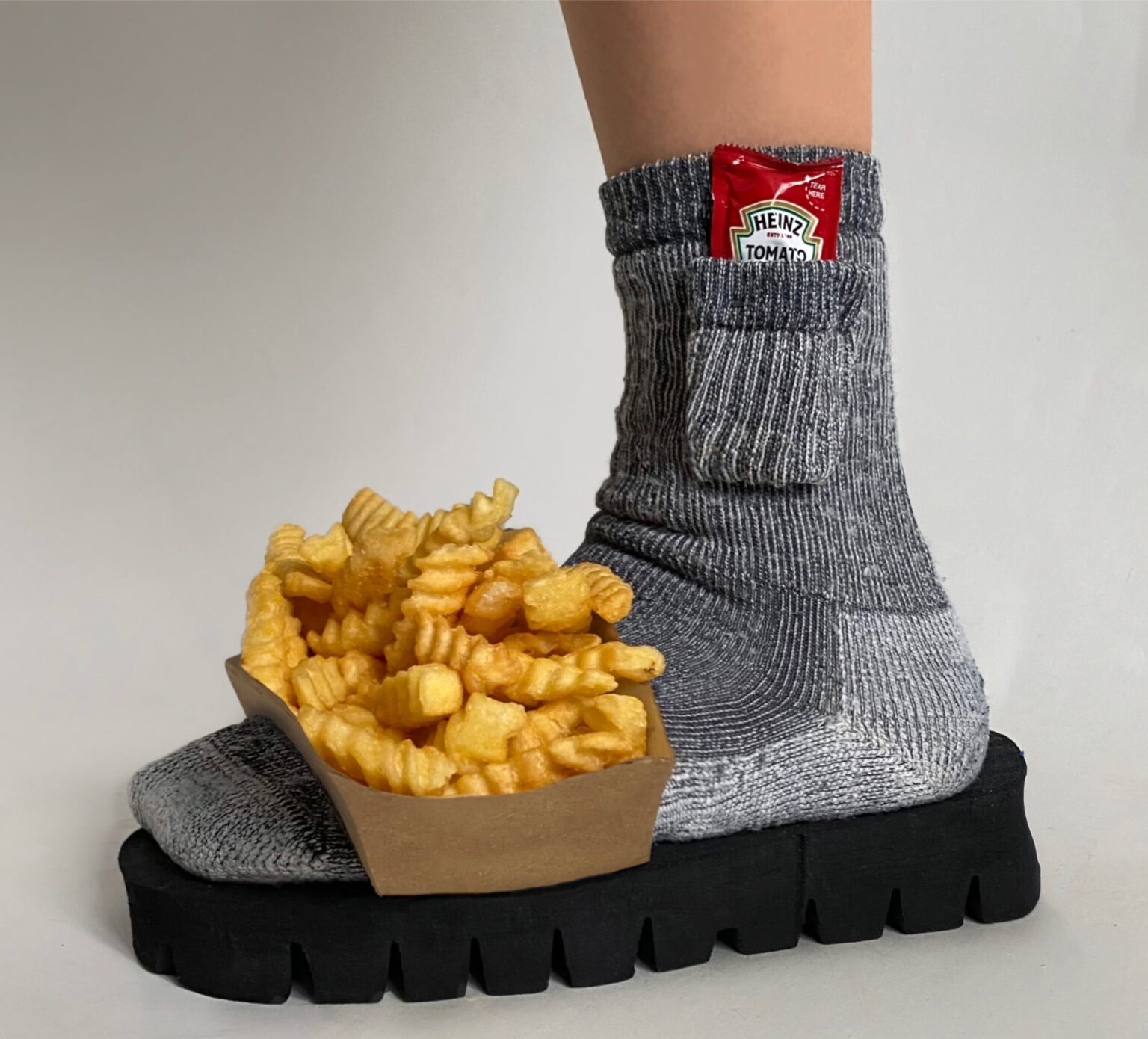 Nicole McLaughlin's Inventive And Functional Clothing: Edible Apparel ...