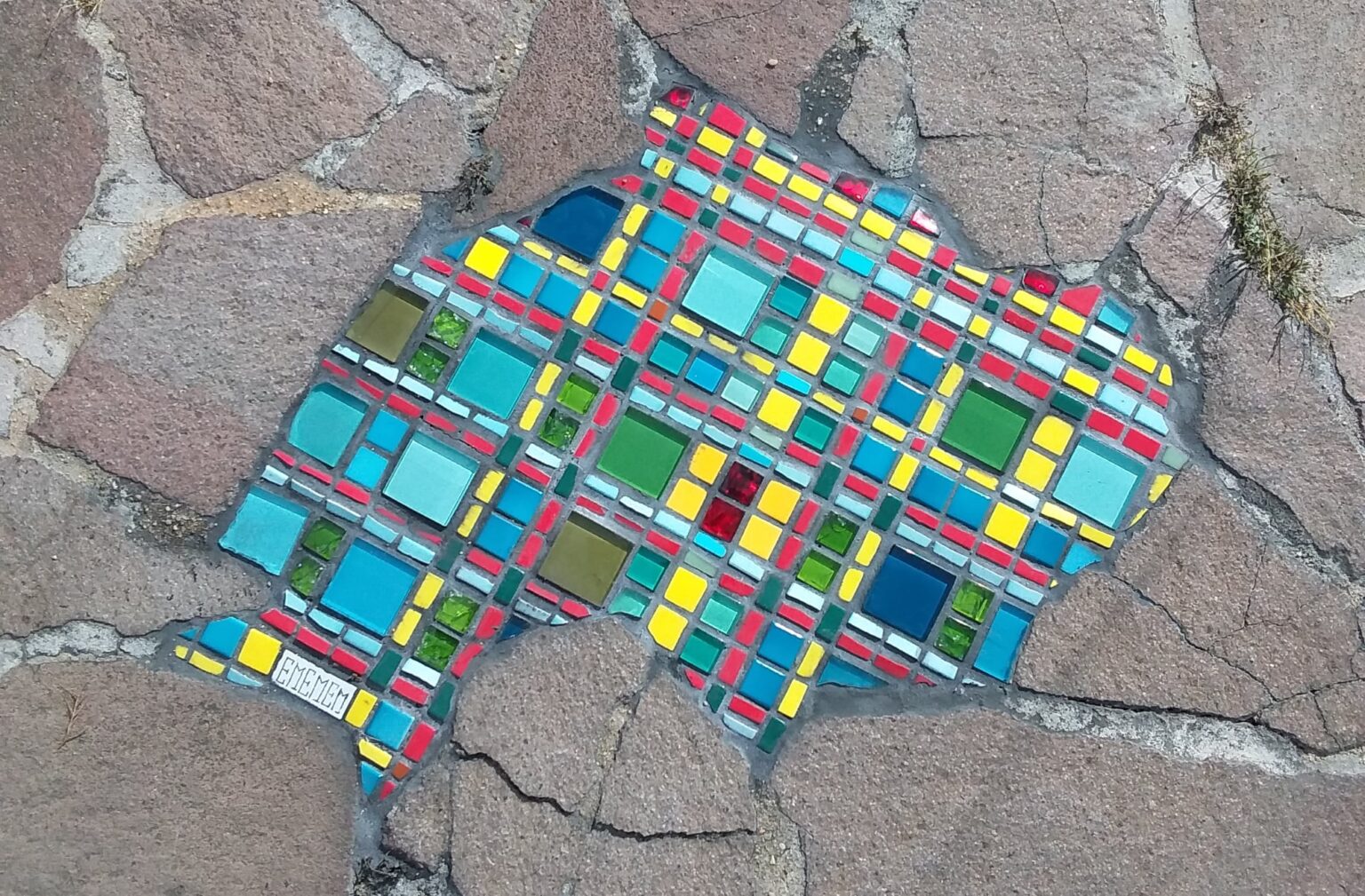 French Artist Ememem "The Pavement Surgeon" Transforms Urban Decay Into ...