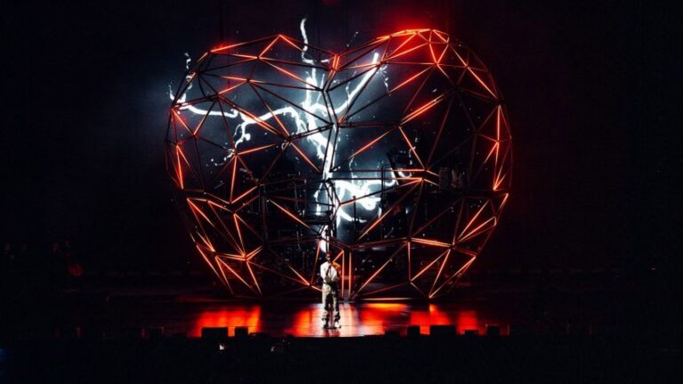 Tawbox Creates Kinetic Installation For Dave’s Reading And Leeds ...