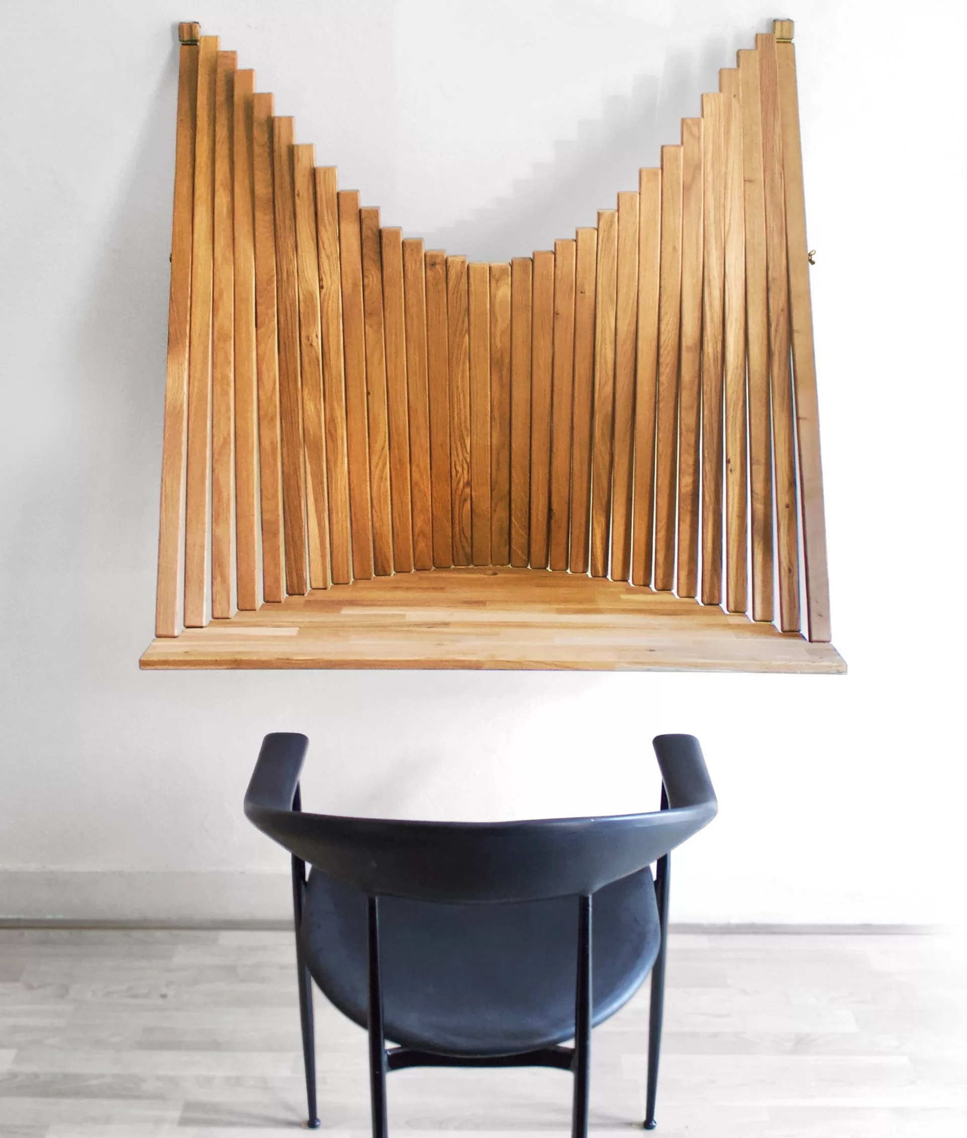 The Flow Wall Desk: A Revolutionary Work Surface That Converts To Art ...