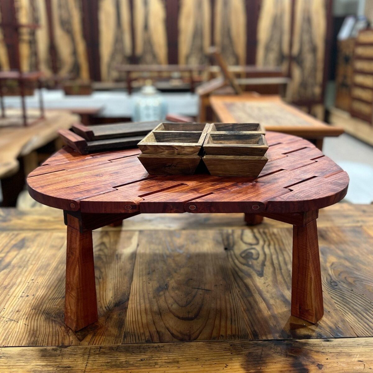 Sofan Table: A Blend Of Rolling And Folding Technology | FREEYORK